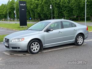 Pelēks Volvo S80 2007 Narva, ar dzinēja tilpumu 2.40 L un nobraukumu 365 tūkst. km par 2999 €, foto  vietnē AUTOMOTO.COM.LV