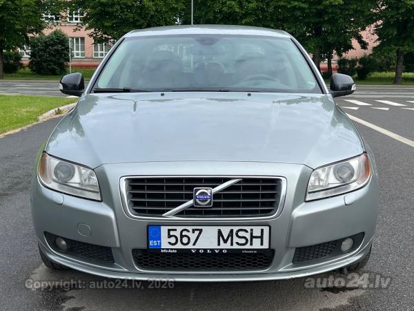 Pelēks Volvo S80 2007 Narva, ar dzinēja tilpumu 2.40 L un nobraukumu 365 tūkst. km par 2999 €, foto 2 vietnē AUTOMOTO.COM.LV