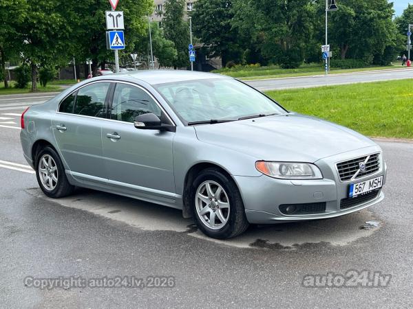 Pelēks Volvo S80 2007 Narva, ar dzinēja tilpumu 2.40 L un nobraukumu 365 tūkst. km par 2999 €, foto 5 vietnē AUTOMOTO.COM.LV
