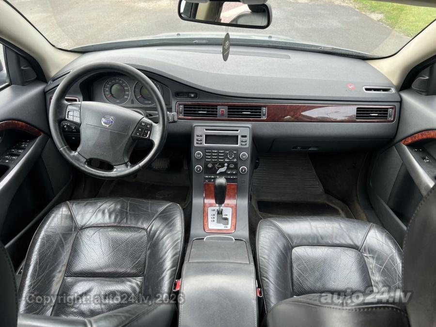 Pelēks Volvo S80 2007 Narva, ar dzinēja tilpumu 2.40 L un nobraukumu 365 tūkst. km par 2999 €, foto 16 vietnē AUTOMOTO.COM.LV