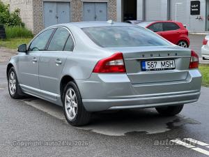 Pelēks Volvo S80 2007 Narva, ar dzinēja tilpumu 2.40 L un nobraukumu 365 tūkst. km par 2999 €, foto 18 vietnē AUTOMOTO.COM.LV