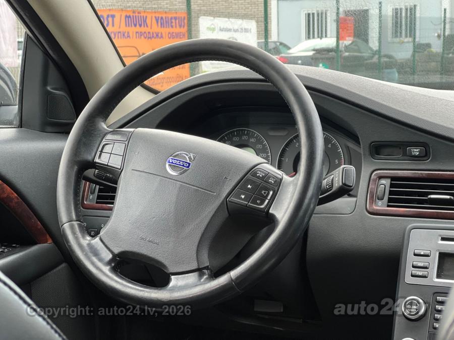 Pelēks Volvo S80 2007 Narva, ar dzinēja tilpumu 2.40 L un nobraukumu 365 tūkst. km par 2999 €, foto 20 vietnē AUTOMOTO.COM.LV