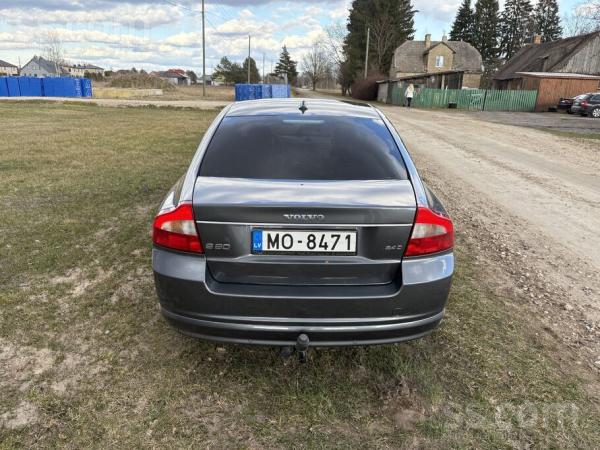 Grey Volvo S80 2007 in Jelgava, with an engine capacity of 2.40 L and mileage of 257 thousand km for 3800 €, photo 7 on AUTOMOTO.COM.LV