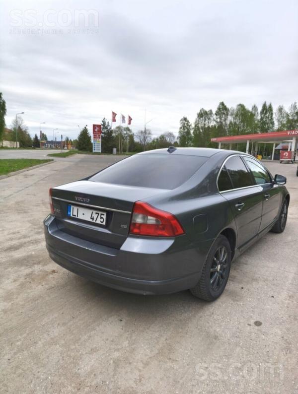Pelēks Volvo S80 2007 Preiļi, ar dzinēja tilpumu 2.40 L un nobraukumu 324 tūkst. km par 3750 €, foto 3 vietnē AUTOMOTO.COM.LV