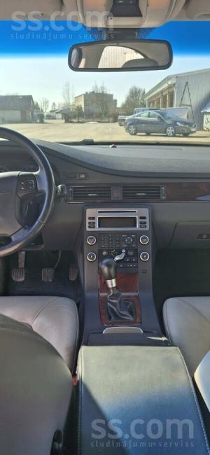 Pelēks Volvo S80 2007 Madona, ar dzinēja tilpumu 2.40 L un nobraukumu 0 tūkst. km par 3100 €, foto 3 vietnē AUTOMOTO.COM.LV