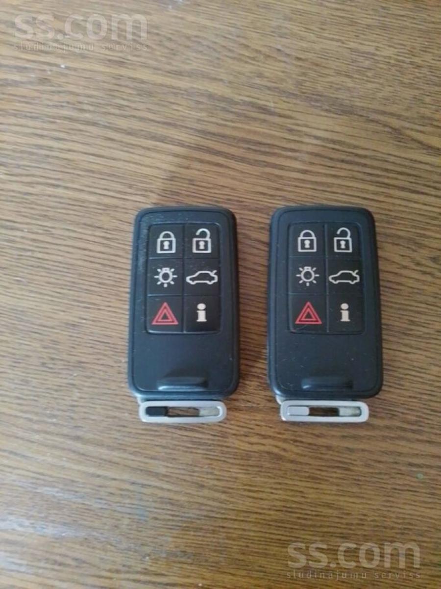 Pelēks Volvo S80 2007 Daugavpils, ar dzinēja tilpumu 2.40 L un nobraukumu 0 tūkst. km par 3500 €, foto 3 vietnē AUTOMOTO.COM.LV