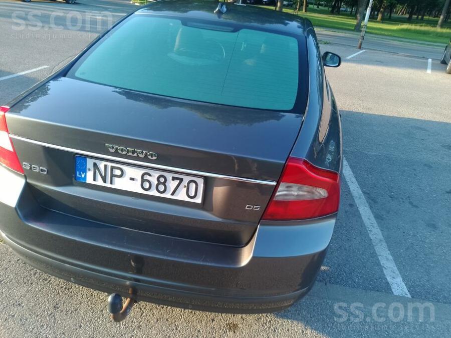 Pelēks Volvo S80 2007 Daugavpils, ar dzinēja tilpumu 2.40 L un nobraukumu 0 tūkst. km par 3500 €, foto 5 vietnē AUTOMOTO.COM.LV
