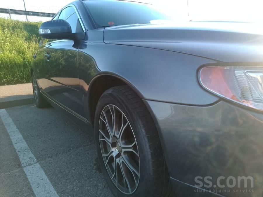 Pelēks Volvo S80 2007 Daugavpils, ar dzinēja tilpumu 2.40 L un nobraukumu 0 tūkst. km par 3500 €, foto 8 vietnē AUTOMOTO.COM.LV