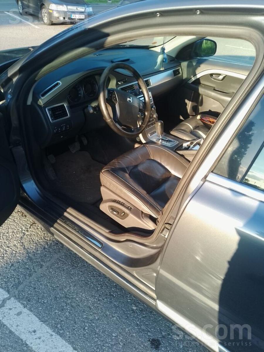 Pelēks Volvo S80 2007 Daugavpils, ar dzinēja tilpumu 2.40 L un nobraukumu 0 tūkst. km par 3500 €, foto 10 vietnē AUTOMOTO.COM.LV