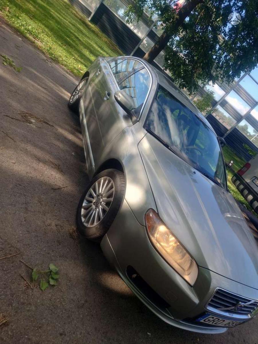 Grey Volvo S80 2007 in Vilnius, with an engine capacity of 3.19 L and mileage of 320 thousand km for 3000 €, photo 6 on AUTOMOTO.COM.LV