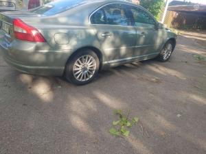 Grey Volvo S80 2007 in Vilnius, with an engine capacity of 3.19 L and mileage of 320 thousand km for 3000 €, photo 7 on AUTOMOTO.COM.LV
