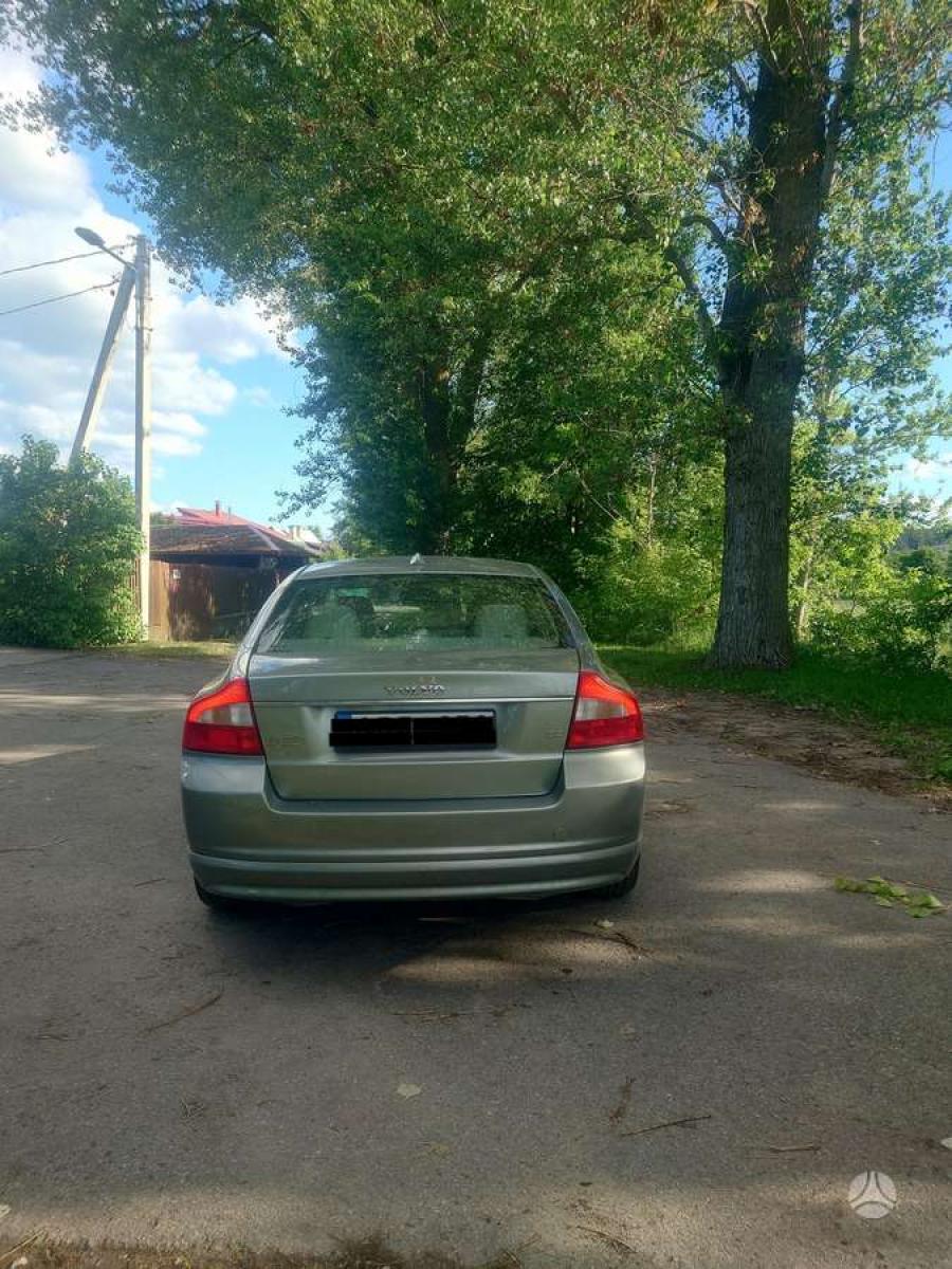 Grey Volvo S80 2007 in Vilnius, with an engine capacity of 3.19 L and mileage of 320 thousand km for 3000 €, photo 8 on AUTOMOTO.COM.LV