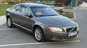 Grey Volvo S80 2007 in Riga, with an engine capacity of 2.40 L and mileage of 330 thousand km for 3750 €, photo 13 on AUTOMOTO.COM.LV