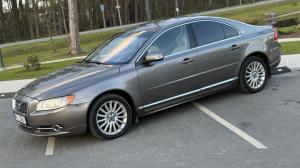 Grey Volvo S80 2007 in Riga, with an engine capacity of 2.40 L and mileage of 330 thousand km for 3750 €, photo 20 on AUTOMOTO.COM.LV