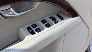 Grey Volvo S80 2007 in Riga, with an engine capacity of 2.40 L and mileage of 330 thousand km for 3750 €, photo 34 on AUTOMOTO.COM.LV