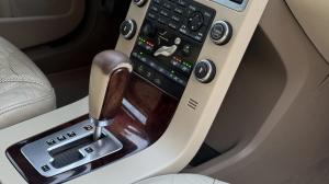 Grey Volvo S80 2007 in Riga, with an engine capacity of 2.40 L and mileage of 330 thousand km for 3750 €, photo 36 on AUTOMOTO.COM.LV