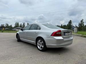 Grey Volvo S80 2007 in Riga, with an engine capacity of 2.40 L and mileage of 302 thousand km for 3800 €, photo 4 on AUTOMOTO.COM.LV