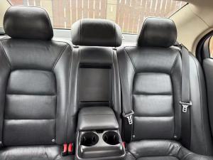 Grey Volvo S80 2007 in Riga, with an engine capacity of 2.40 L and mileage of 302 thousand km for 3800 €, photo 12 on AUTOMOTO.COM.LV