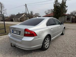 Grey Volvo S80 2007 in Ventspils, with an engine capacity of 2.40 L and mileage of 352 thousand km for 3290 €, photo 5 on AUTOMOTO.COM.LV
