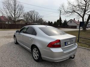 Grey Volvo S80 2007 in Ventspils, with an engine capacity of 2.40 L and mileage of 352 thousand km for 3290 €, photo 7 on AUTOMOTO.COM.LV