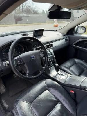 Grey Volvo S80 2007 in Ventspils, with an engine capacity of 2.40 L and mileage of 352 thousand km for 3290 €, photo 10 on AUTOMOTO.COM.LV