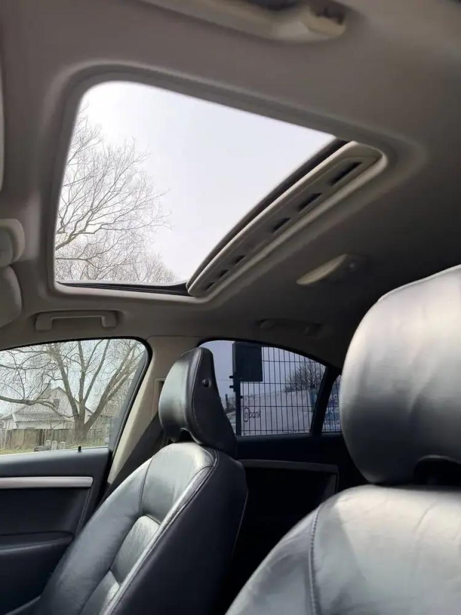 Grey Volvo S80 2007 in Ventspils, with an engine capacity of 2.40 L and mileage of 352 thousand km for 3290 €, photo 21 on AUTOMOTO.COM.LV