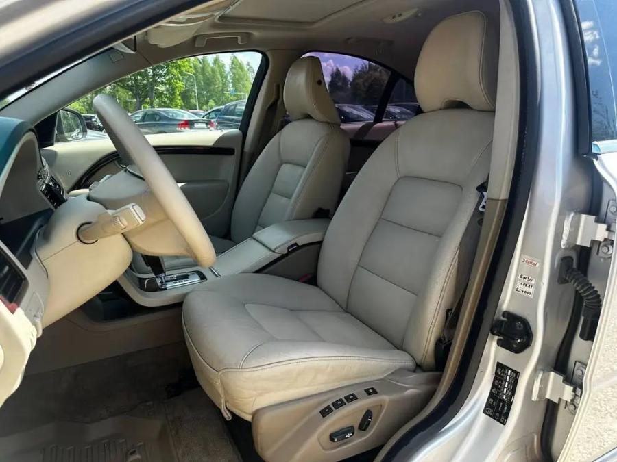 Pelēks Volvo S80 2007 Jelgava, ar dzinēja tilpumu 2.40 L un nobraukumu 333 tūkst. km par 2990 €, foto 9 vietnē AUTOMOTO.COM.LV