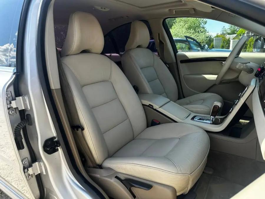 Pelēks Volvo S80 2007 Jelgava, ar dzinēja tilpumu 2.40 L un nobraukumu 333 tūkst. km par 2990 €, foto 11 vietnē AUTOMOTO.COM.LV