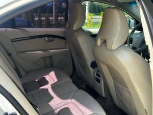Pelēks Volvo S80 2007 Jelgava, ar dzinēja tilpumu 2.40 L un nobraukumu 333 tūkst. km par 2990 €, foto 14 vietnē AUTOMOTO.COM.LV