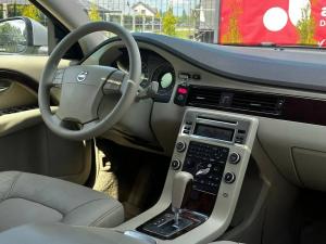 Pelēks Volvo S80 2007 Jelgava, ar dzinēja tilpumu 2.40 L un nobraukumu 333 tūkst. km par 2990 €, foto 17 vietnē AUTOMOTO.COM.LV