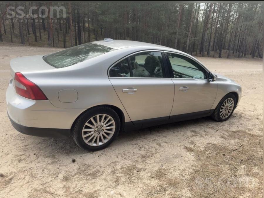 Pelēks Volvo S80 2007 Rīga, ar dzinēja tilpumu 2.40 L un nobraukumu 278 tūkst. km par 2900 €, foto 6 vietnē AUTOMOTO.COM.LV