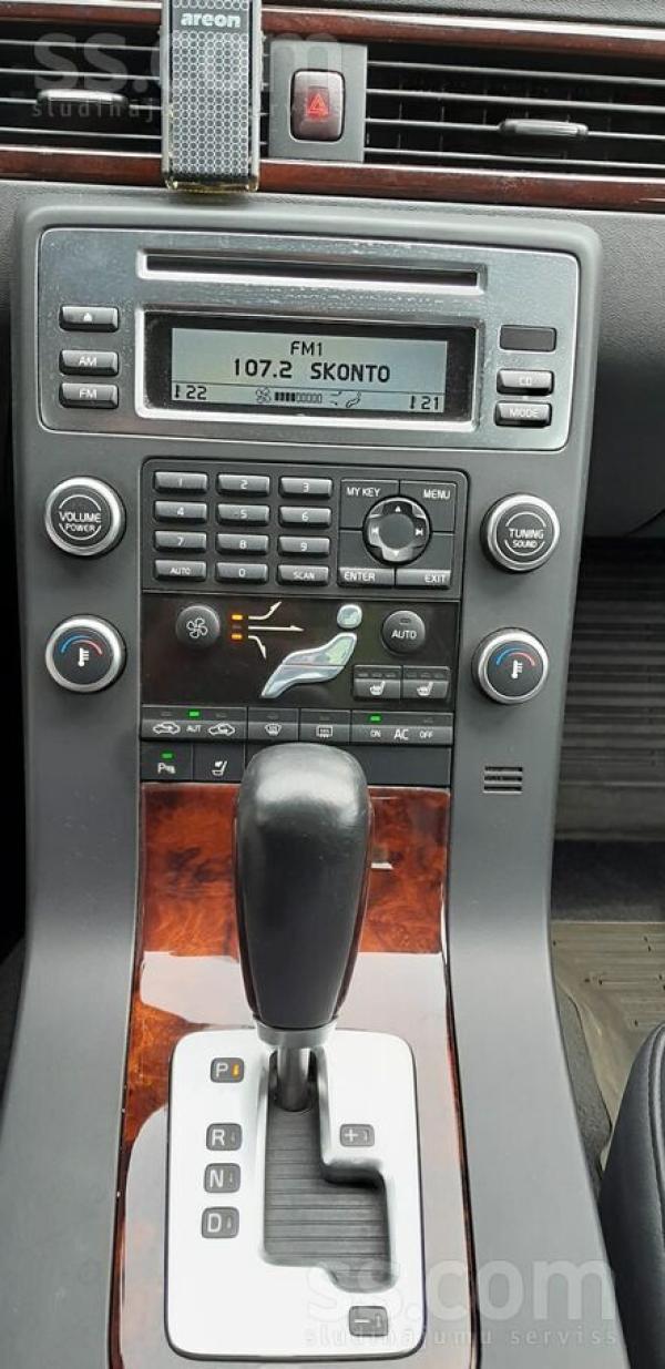 Grey Volvo S80 2007 in Riga, with an engine capacity of 2.50 L and mileage of 135 thousand km for 3900 €, photo 6 on AUTOMOTO.COM.LV