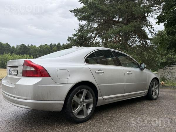 Pelēks Volvo S80 2007 Rīga, ar dzinēja tilpumu 2.40 L un nobraukumu 420 tūkst. km par 3150 €, foto 6 vietnē AUTOMOTO.COM.LV