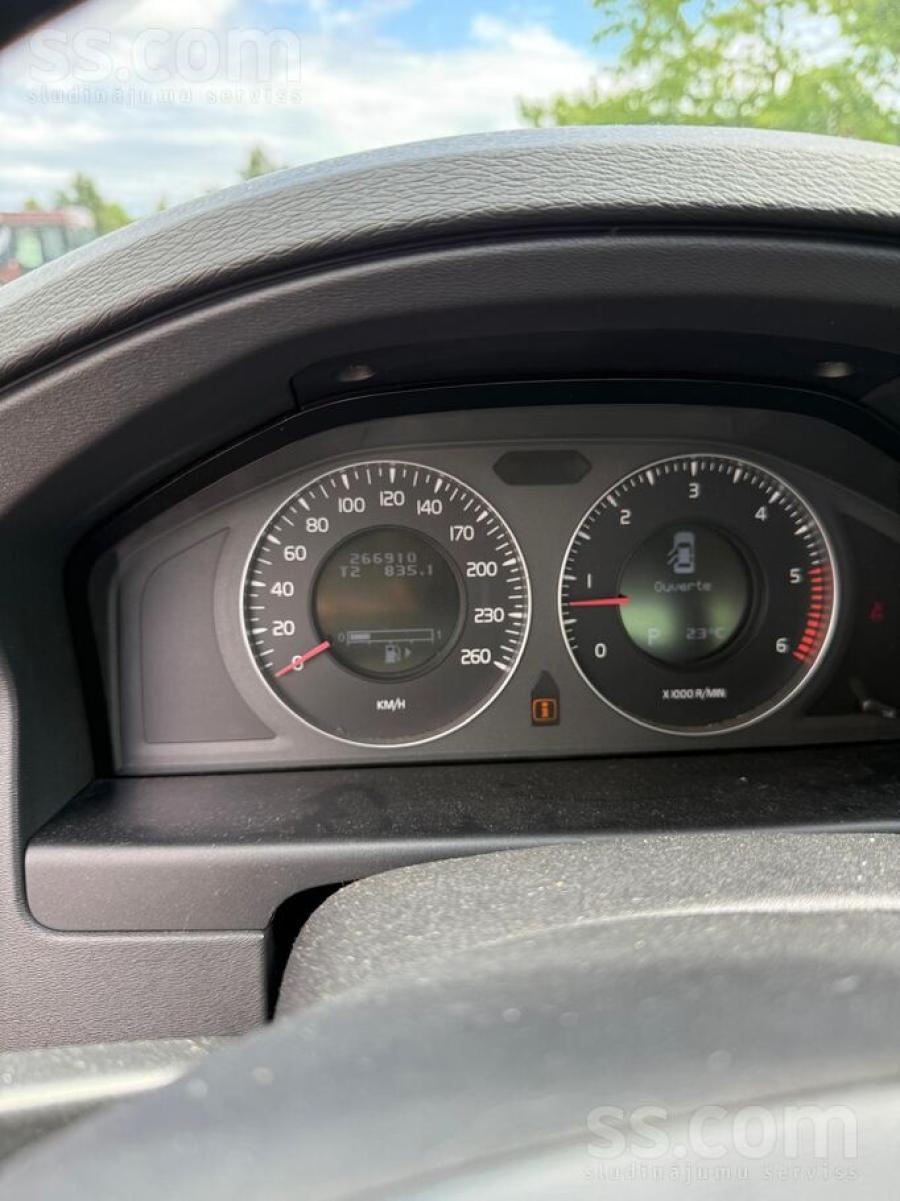 Pelēks Volvo S80 2007 Jelgava, ar dzinēja tilpumu 2.40 L un nobraukumu 266 tūkst. km par 3950 €, foto 4 vietnē AUTOMOTO.COM.LV