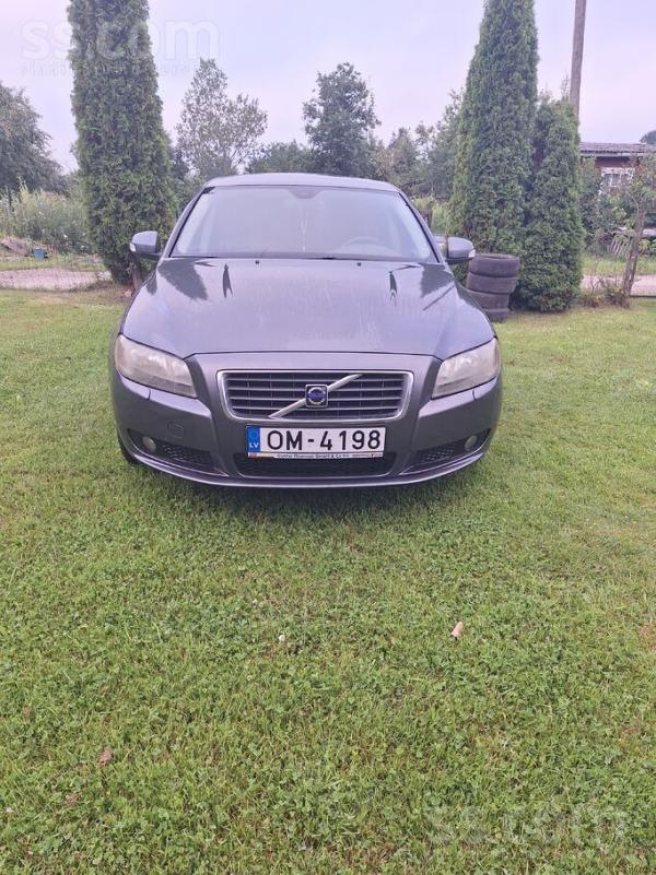Pelēks Volvo S80 2007 Balvi, ar dzinēja tilpumu 2.40 L un nobraukumu 325 tūkst. km par 2000 €, foto 1 vietnē AUTOMOTO.COM.LV