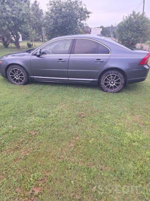Pelēks Volvo S80 2007 Balvi, ar dzinēja tilpumu 2.40 L un nobraukumu 325 tūkst. km par 2000 €, foto 3 vietnē AUTOMOTO.COM.LV