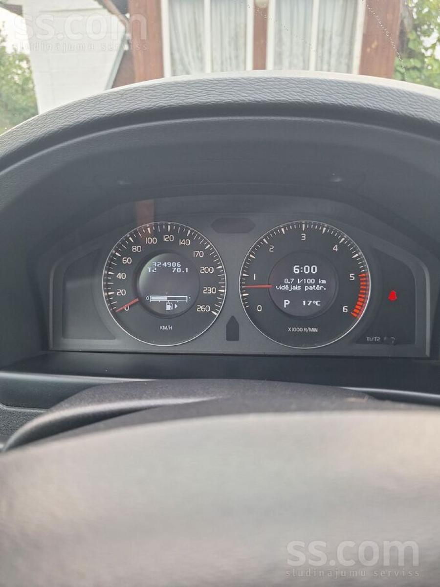 Pelēks Volvo S80 2007 Balvi, ar dzinēja tilpumu 2.40 L un nobraukumu 325 tūkst. km par 2000 €, foto 5 vietnē AUTOMOTO.COM.LV