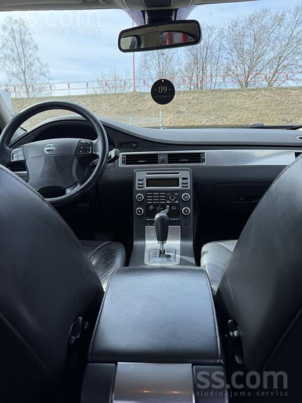 Grey Volvo S80 2007 in Jekabpils, with an engine capacity of 2.40 L and mileage of 345 thousand km for 3300 €, photo 9 on AUTOMOTO.COM.LV