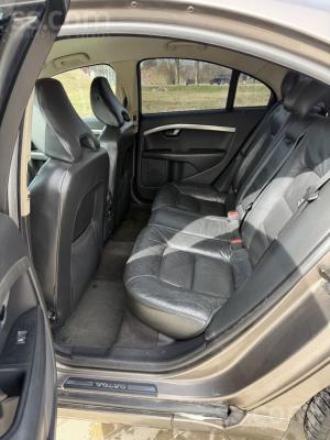 Grey Volvo S80 2007 in Jekabpils, with an engine capacity of 2.40 L and mileage of 345 thousand km for 3300 €, photo 7 on AUTOMOTO.COM.LV