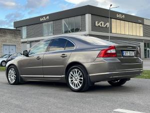 Grey Volvo S80 2007 in Narva, with an engine capacity of 3.20 L and mileage of 209 thousand km for 2999 €, photo 7 on AUTOMOTO.COM.LV