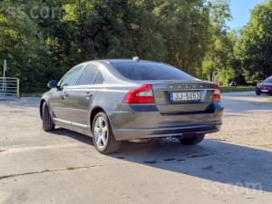 Pelēks Volvo S80 2007 Ogre, ar dzinēja tilpumu 2.40 L un nobraukumu 265 tūkst. km par 4000 €, foto 5 vietnē AUTOMOTO.COM.LV
