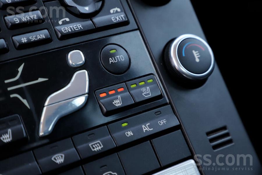 Pelēks Volvo S80 2007 Tukums, ar dzinēja tilpumu 2.40 L un nobraukumu 388 tūkst. km par 4450 €, foto 9 vietnē AUTOMOTO.COM.LV