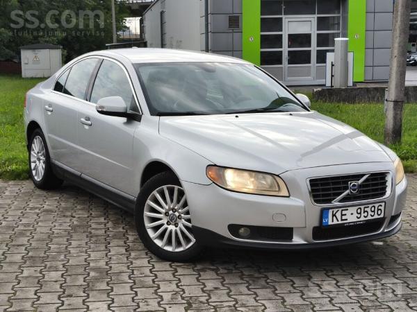 Grey Volvo S80 2007 in Riga, with an engine capacity of 2.40 L and mileage of 278 thousand km for 2750 €, photo 1 on AUTOMOTO.COM.LV