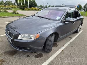 Pelēks Volvo S80 2007 Rīga, ar dzinēja tilpumu 2.40 L un nobraukumu 286 tūkst. km par 3900 €, foto  vietnē AUTOMOTO.COM.LV