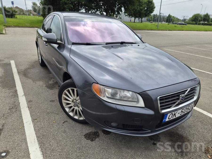 Pelēks Volvo S80 2007 Rīga, ar dzinēja tilpumu 2.40 L un nobraukumu 286 tūkst. km par 3900 €, foto 3 vietnē AUTOMOTO.COM.LV