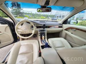 Pelēks Volvo S80 2007 Rīga, ar dzinēja tilpumu 2.40 L un nobraukumu 286 tūkst. km par 3900 €, foto 11 vietnē AUTOMOTO.COM.LV