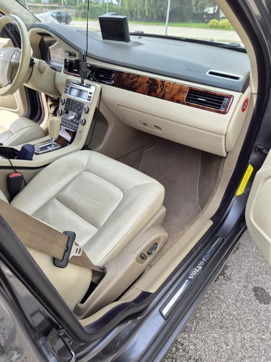 Pelēks Volvo S80 2007 Rīga, ar dzinēja tilpumu 2.40 L un nobraukumu 286 tūkst. km par 3900 €, foto 14 vietnē AUTOMOTO.COM.LV