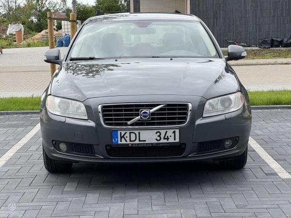 Pelēks Volvo S80 2007 Klaipėda, ar dzinēja tilpumu 2.52 L un nobraukumu 369 tūkst. km par 1450 €, foto 8 vietnē AUTOMOTO.COM.LV