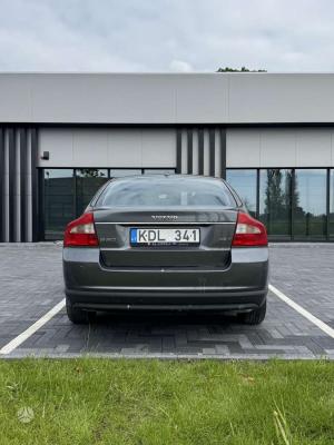 Grey Volvo S80 2007 in Klaipeda, with an engine capacity of 2.52 L and mileage of 369 thousand km for 1450 €, photo 11 on AUTOMOTO.COM.LV