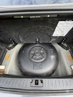 Grey Volvo S80 2007 in Klaipeda, with an engine capacity of 2.52 L and mileage of 369 thousand km for 1450 €, photo 13 on AUTOMOTO.COM.LV